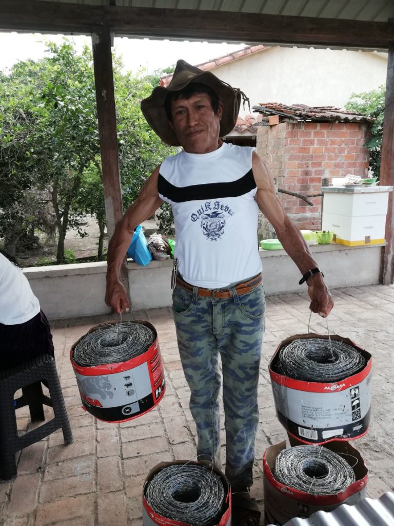 Porongo incrementa producción de miel y cuidado de bosques - Fundación ...